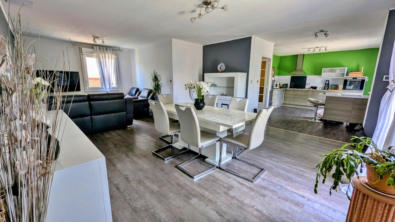 Maison à vendre LA CHAPELLE JANSON 4 pièce(s) 100m2 157 000€